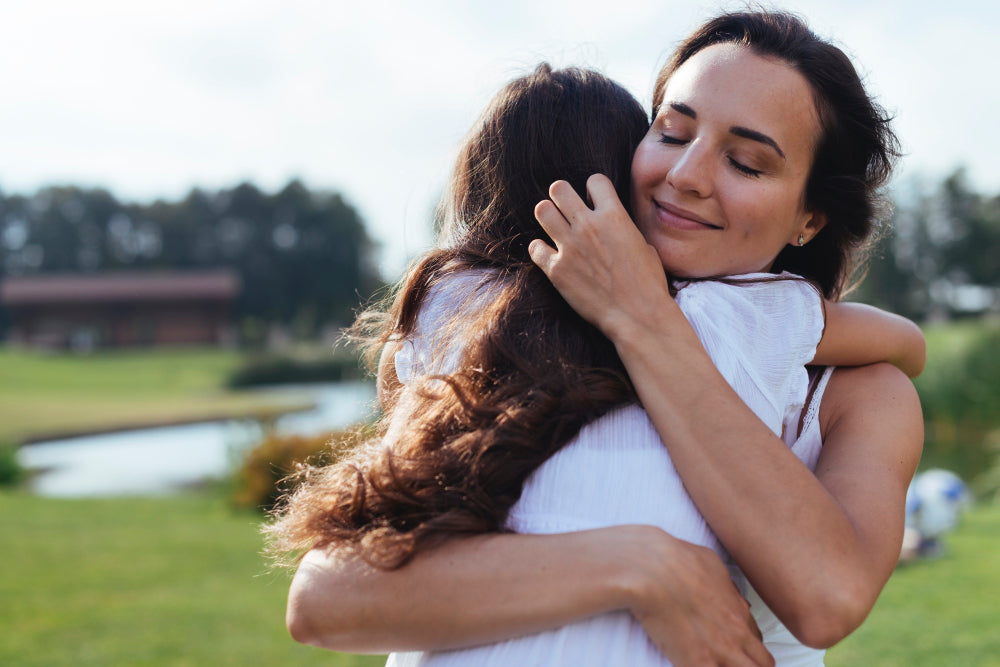 The Science of Hugs: Why We Need More Physical Comfort – Lunix